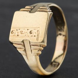 Second Hand 9ct Yellow Gold Engraved Fancy Signet Ring - thbaker.co.uk