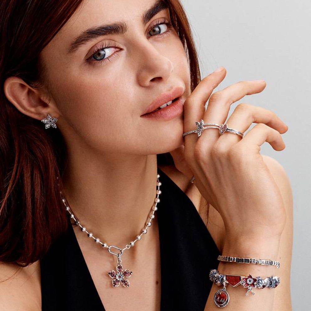 PANDORA 793565C01 Stranger Things Glow In The Dark Heart Charm ...