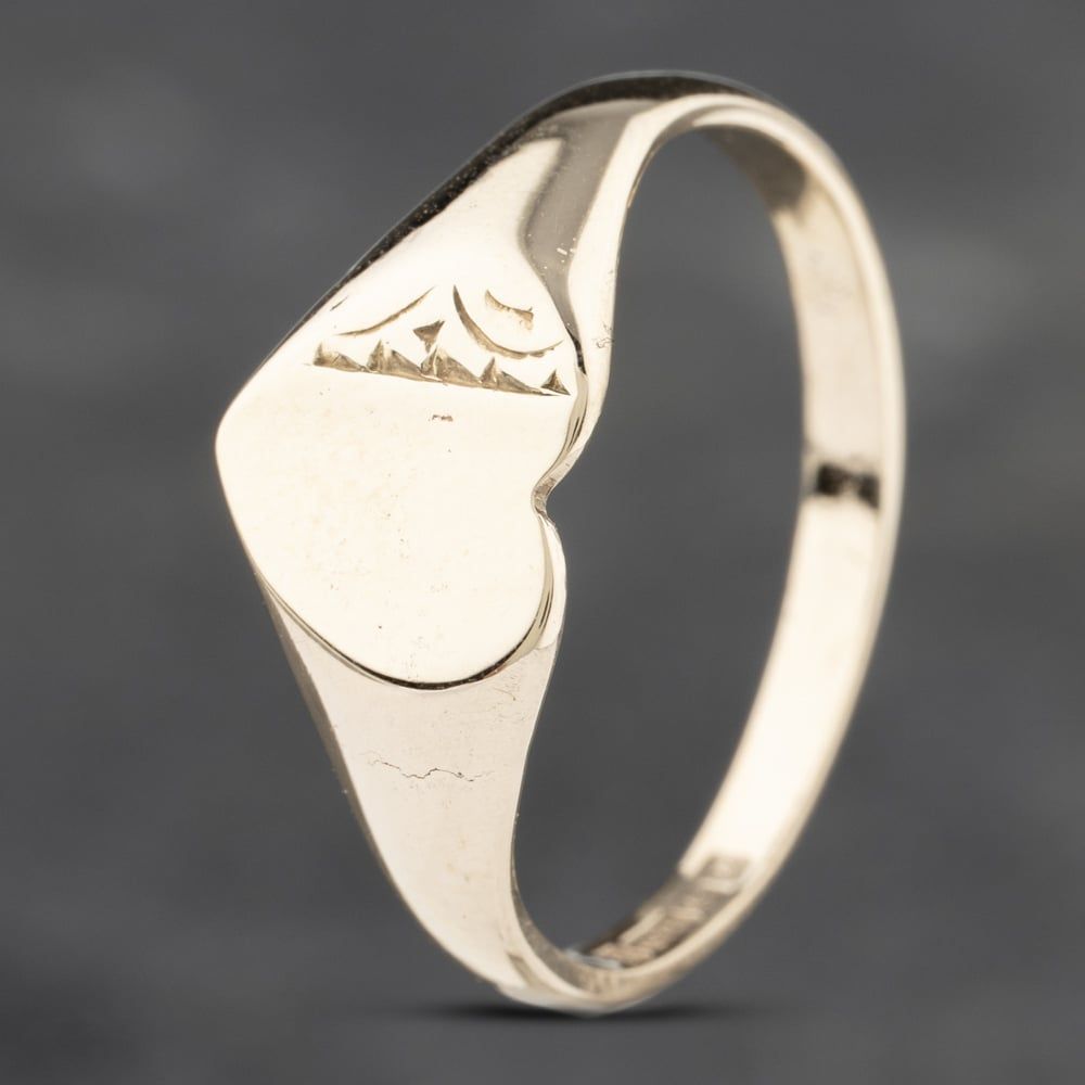 Second Hand Yellow Gold Heart Signet Ring 41102411 - thbaker.co.uk