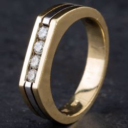 Second Hand Signet Rings at T. H. Baker | T.H. Baker Family Jewellers