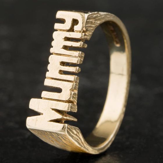 Second Hand 9ct Yellow Gold Mummy Signet Ring 4109876 | T.H. Baker ...