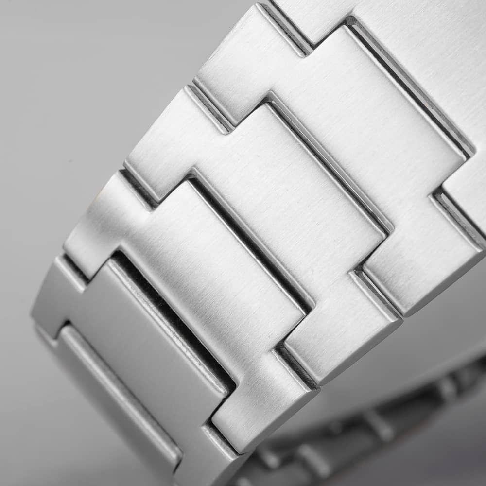 Accurist 70008 Origin Silver Dial Mens Watch - thbaker.co.uk
