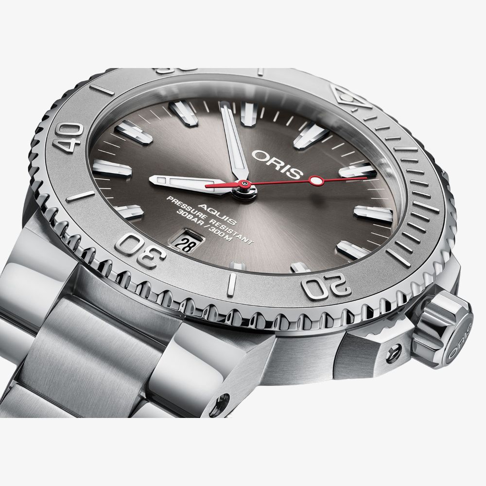 Oris 01 733 7730 4153-07 8 24 05PEB Aquis Grey Mens Watch - thbaker.co.uk