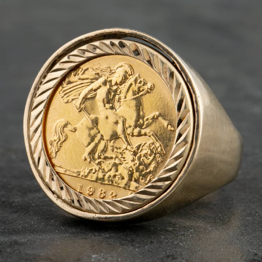 Second Hand 9ct Gold 1982 Half Sovereign Coin Ring - thbaker.co.uk