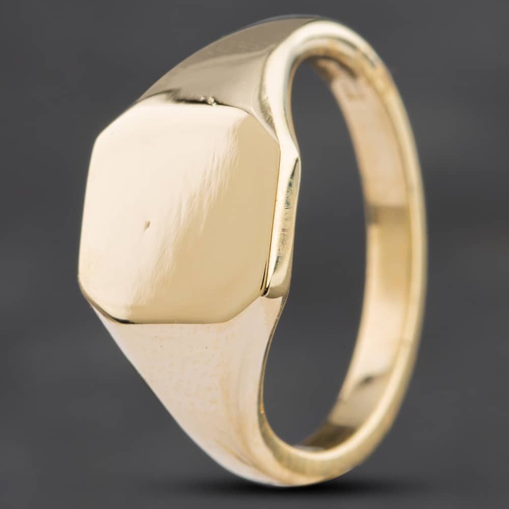 Second Hand 9ct Yellow Gold Square Signet Ring 4129480 - thbaker.co.uk