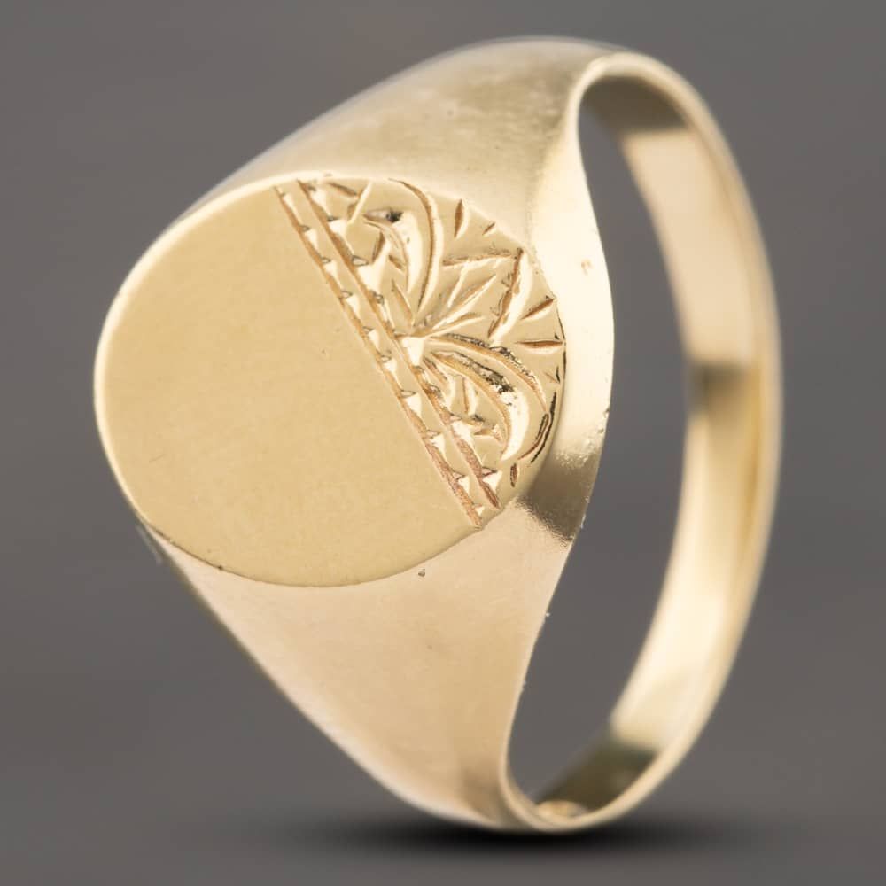 Second Hand 9ct Yellow Gold Oval Part Engraved Signet Ring 41341072 ...