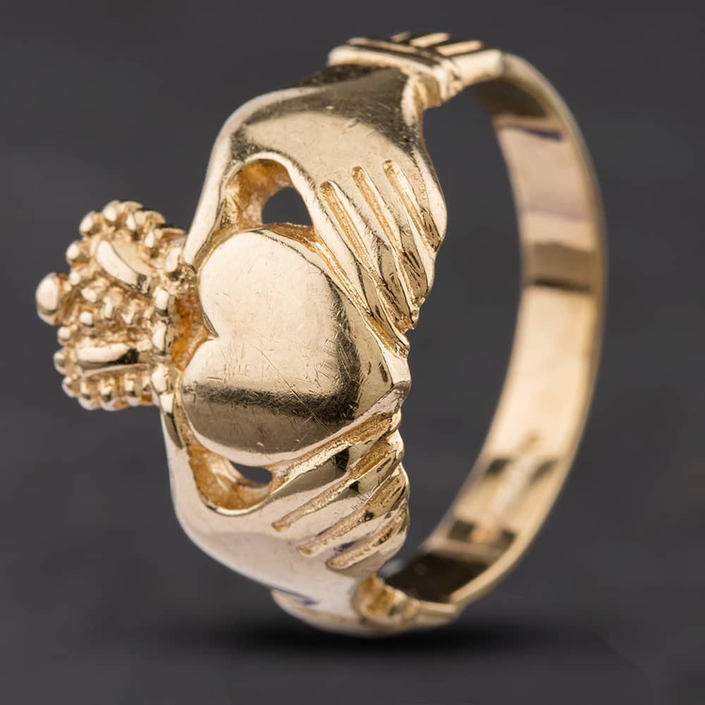 Second Hand 9ct Yellow Gold Claddagh Ring 4134952 | T.H. Baker Family ...
