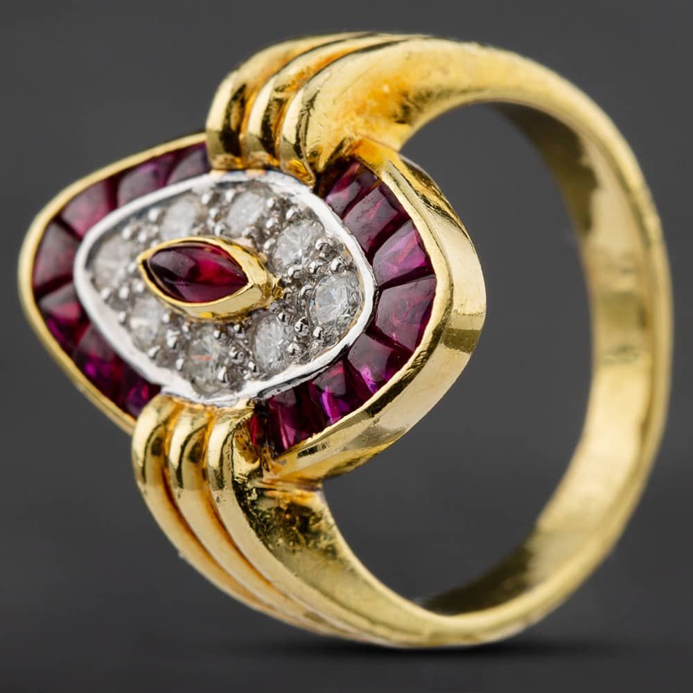 Second Hand 18ct Gold Ruby & Brilliant Diamond Cluster Ring - thbaker.co.uk