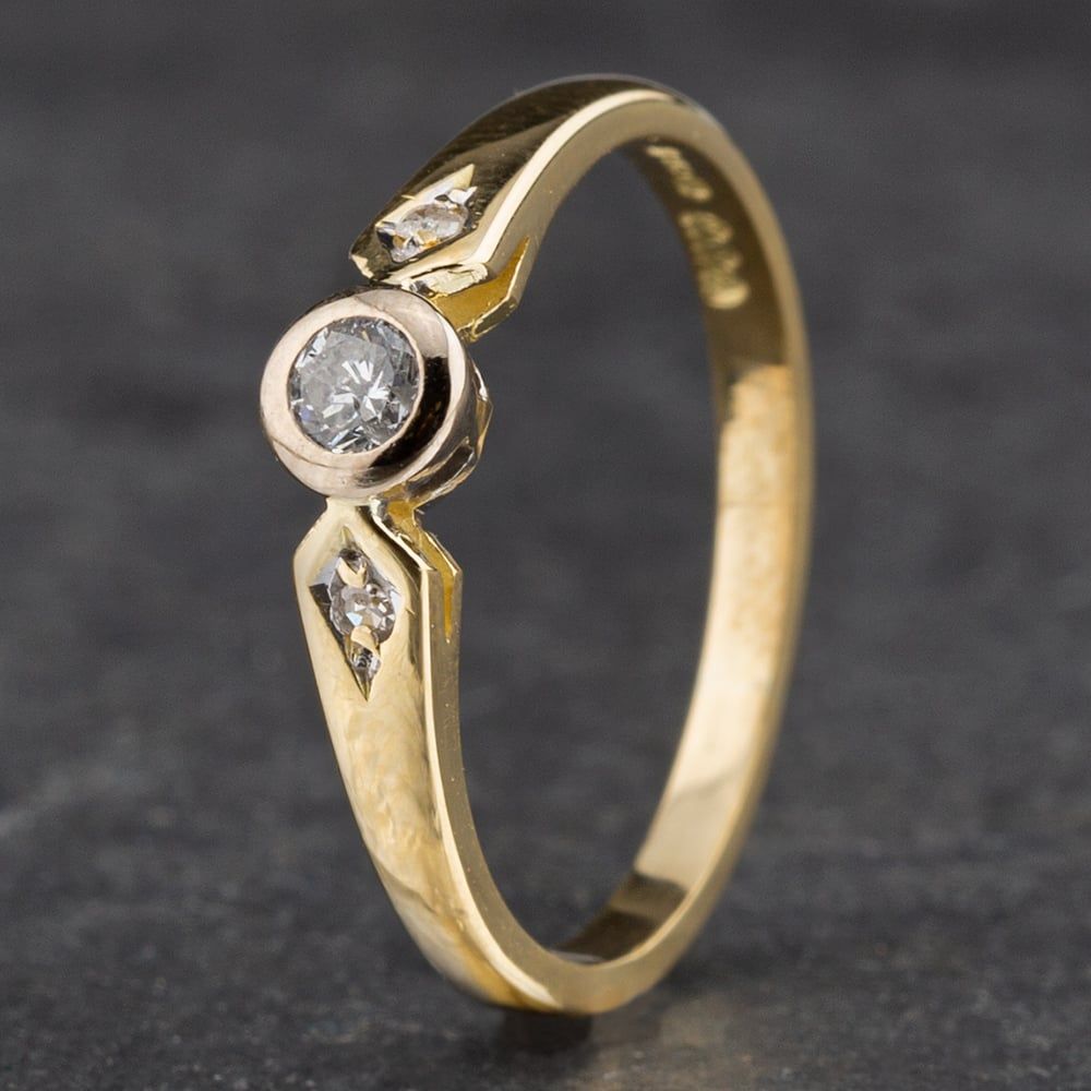 Second Hand 18ct Gold 0.15ct Brilliant Diamond Solitaire Ring - thbaker ...